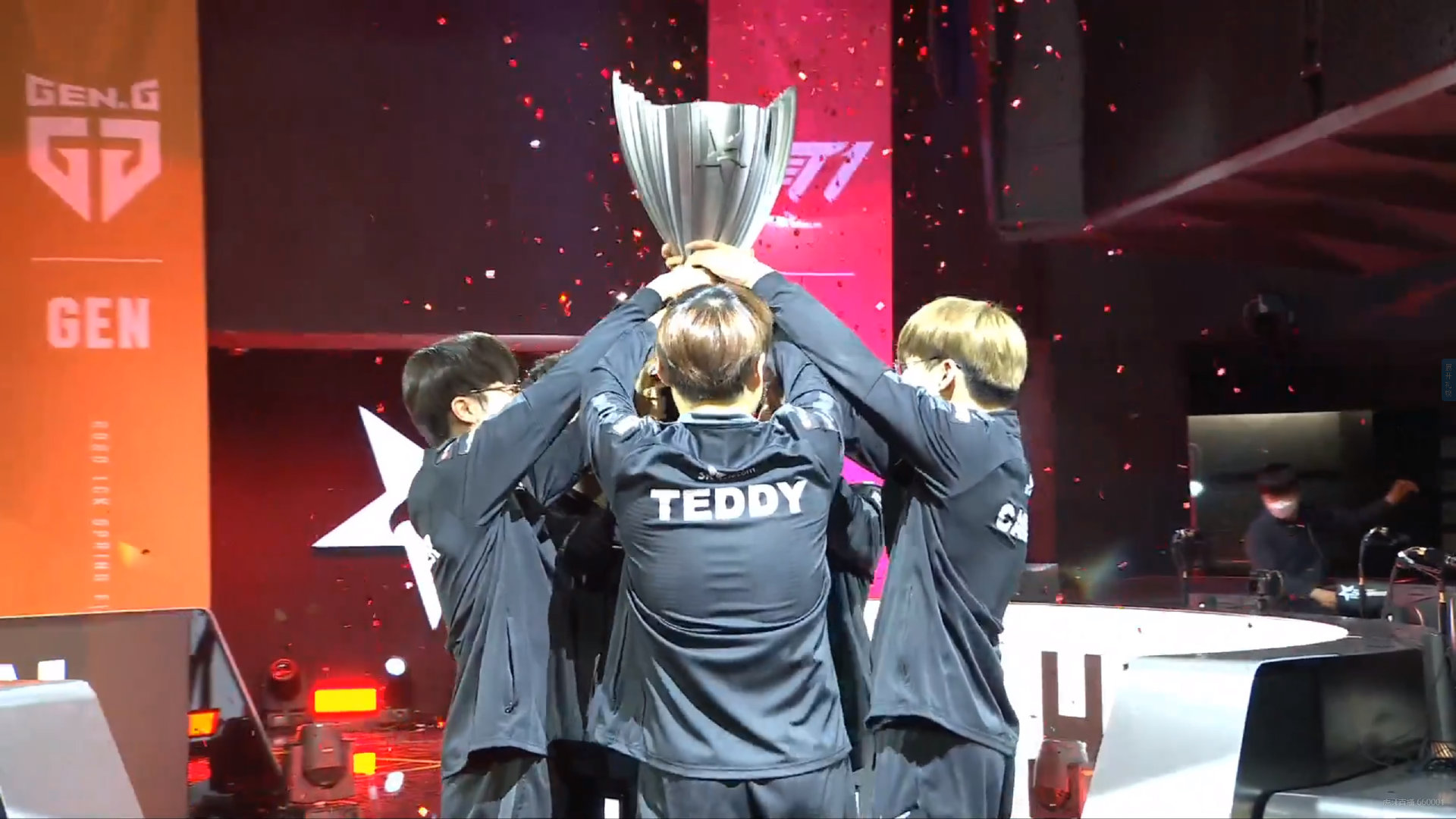 T1喜提9冠王！Faker把BDD打哭了，这才是LCK真正的第一中单啊|大龙|春季赛|峡谷_新浪新闻