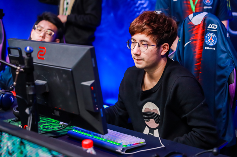 DOTA2：Fy直播透露Ame离队内幕，一踢四才是真相