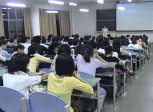 以前的老师让人尊敬,现在的老师呢?为何不受尊敬老师学生家长新浪新闻
