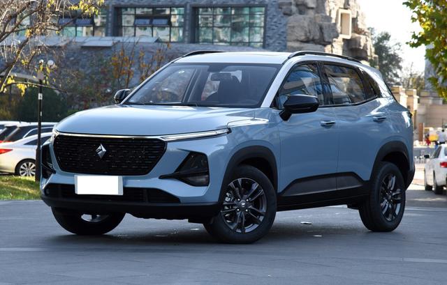 8万级的SUV，新宝骏RS-3，吉利缤越，奔腾T33，哪款更值得买？-新浪汽车