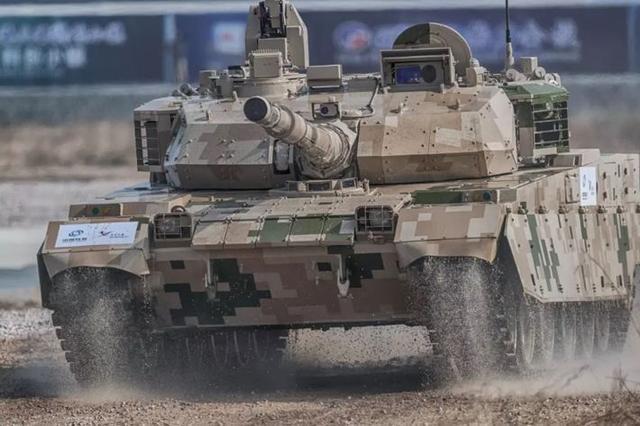 巴铁接收最新“哈立德-I”，但面对印度数千辆坦克仍然不够看