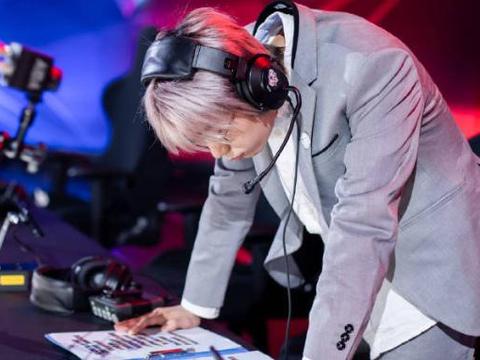 KPL：770去YTG背锅？前教练望月草评价：他的BP都是优势|望月|教练|优势_新浪新闻