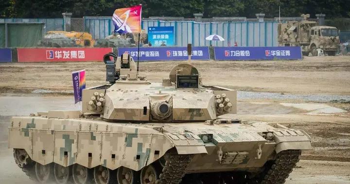 同样都是VT4，泰国版与巴铁版却大有不同！国产武器已走向DIY定制|巴铁|巴基斯坦|VT4_新浪新闻