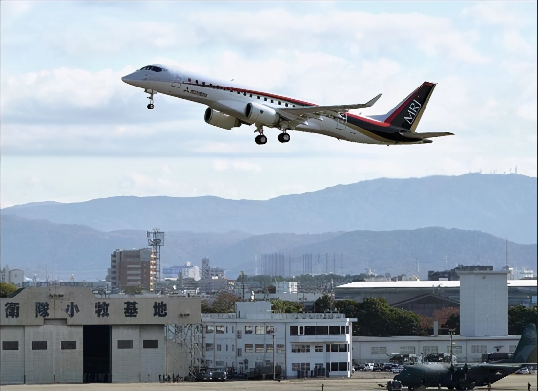 中国ARJ-21客机成功交付，日本MRJ宣告下马