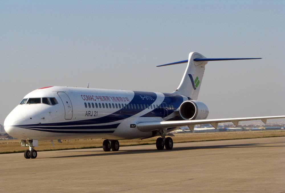 中国ARJ-21客机成功交付，日本MRJ宣告下马