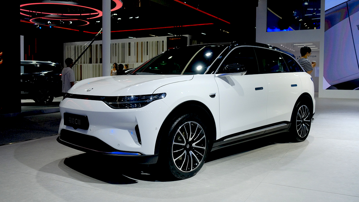 16万起就有三联屏，全新中型SUV零跑C11性价比突出！