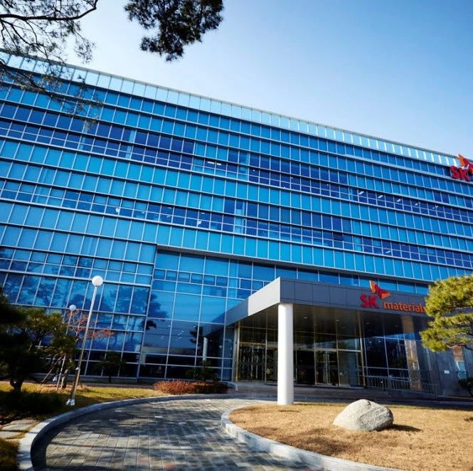 获日本JNC OLED核心专利，SK材料成立合资企业本地化蓝光材料|OLED|OLED材料|专利_新浪新闻