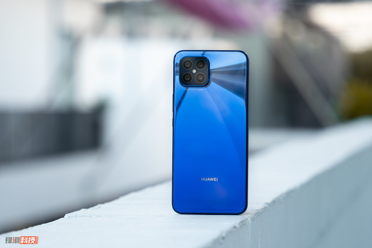 66W快充！华为nova 8 SE测评：轻薄机身，为潮流定制|快充|华为nova|像素_新浪新闻