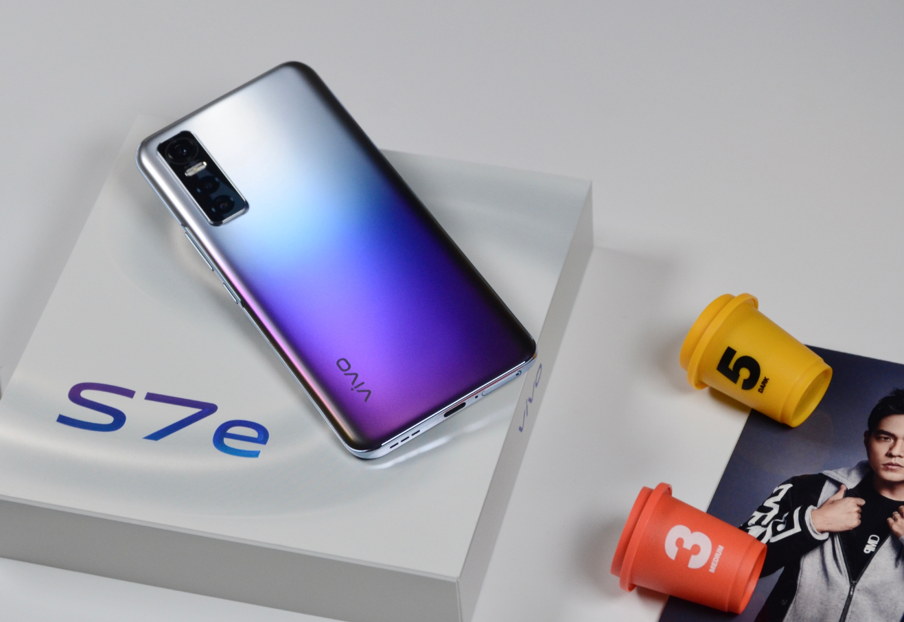 vivo S7e体验：精通拍照后蓝厂的下一个发力点或是“综合素质”|银月|像素|黑镜_新浪新闻