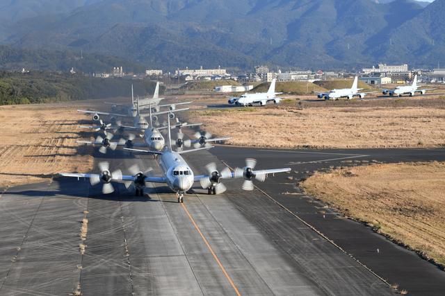 日本反潜机大象漫步，P1和P3C联袂出演，空潜200不如它？