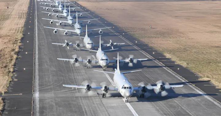 日本反潜机大象漫步，P1和P3C联袂出演，空潜200不如它？|美军|反潜机|日本海上自卫队_新浪新闻