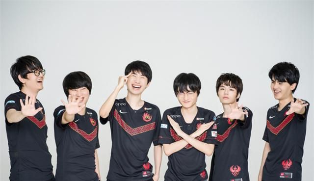 FPX新AD饱受争议,但原因不仅是他的身份,更在于LQS态度的转变