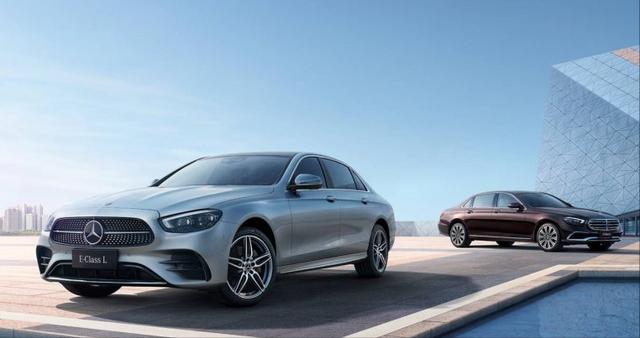 都是2021最新款，奔驰E300L对比宝马530 Li， 这次该选谁？
