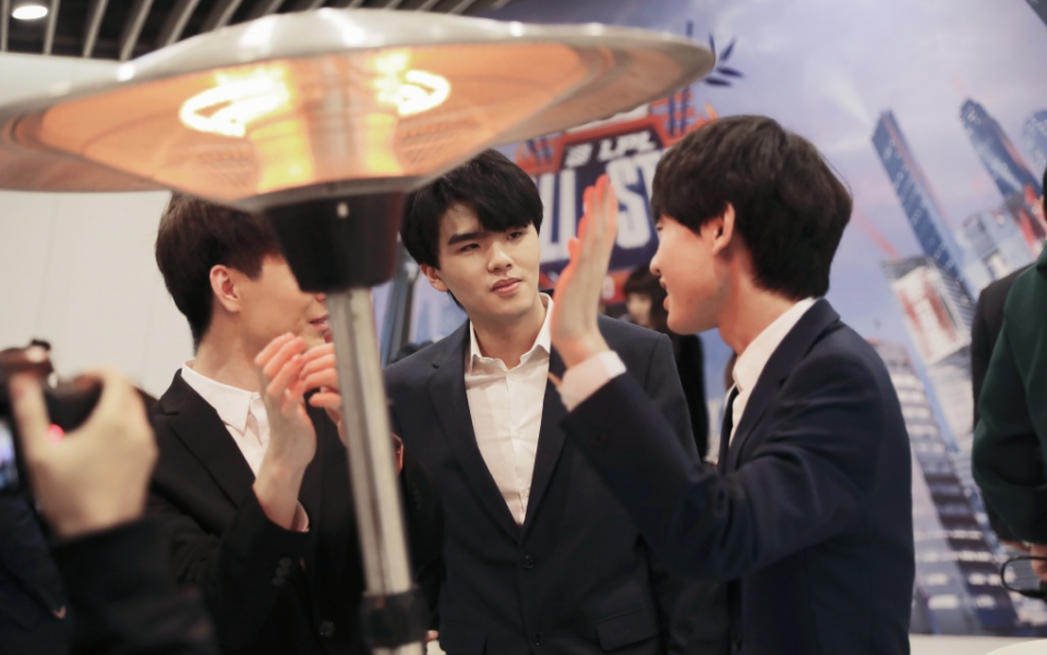 FPX正式公布大名单，两个新面孔登场，米勒给出走心建议