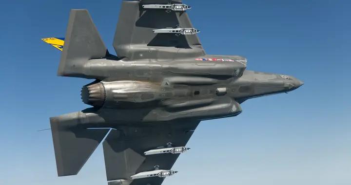 最强隐形舰载战机探秘，F35C已生产多少？分别装备哪些中队？|F-35C|美国海军陆战队|美国海军_新浪新闻