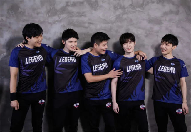 OMG灵药迎职业第三春？LOL手游确认首发复出，人民电竞长文夸赞|平安|灵药|手游_新浪新闻