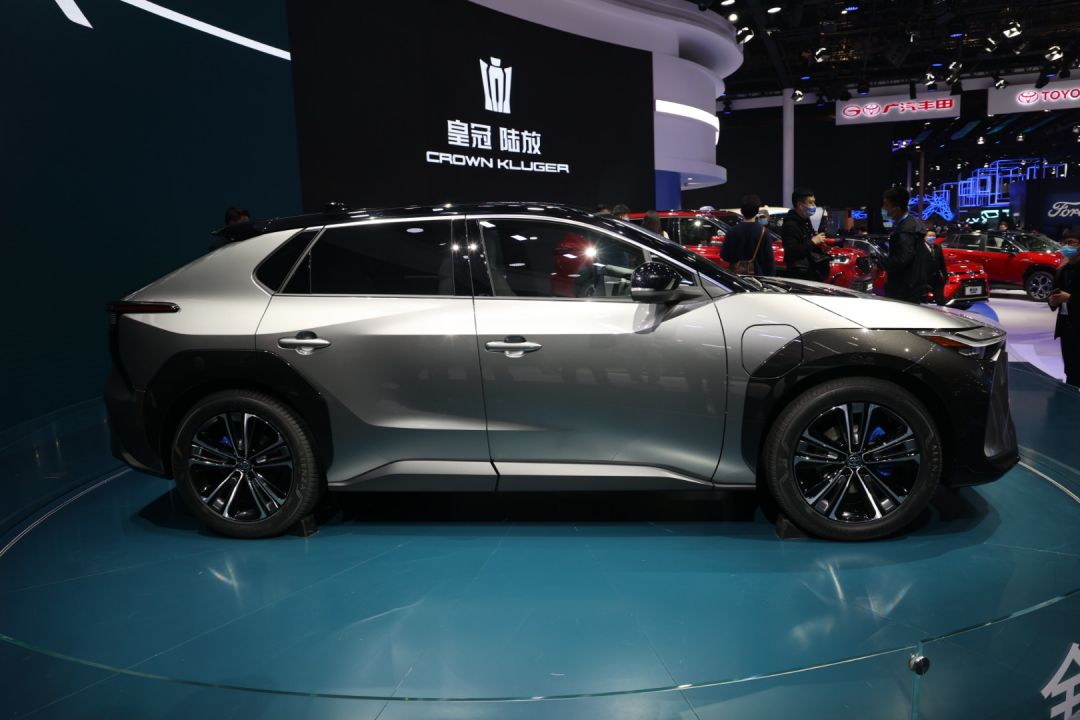 2021上海车展丨基于e-TNGA平台打造 丰田bZ4X概念车亮相