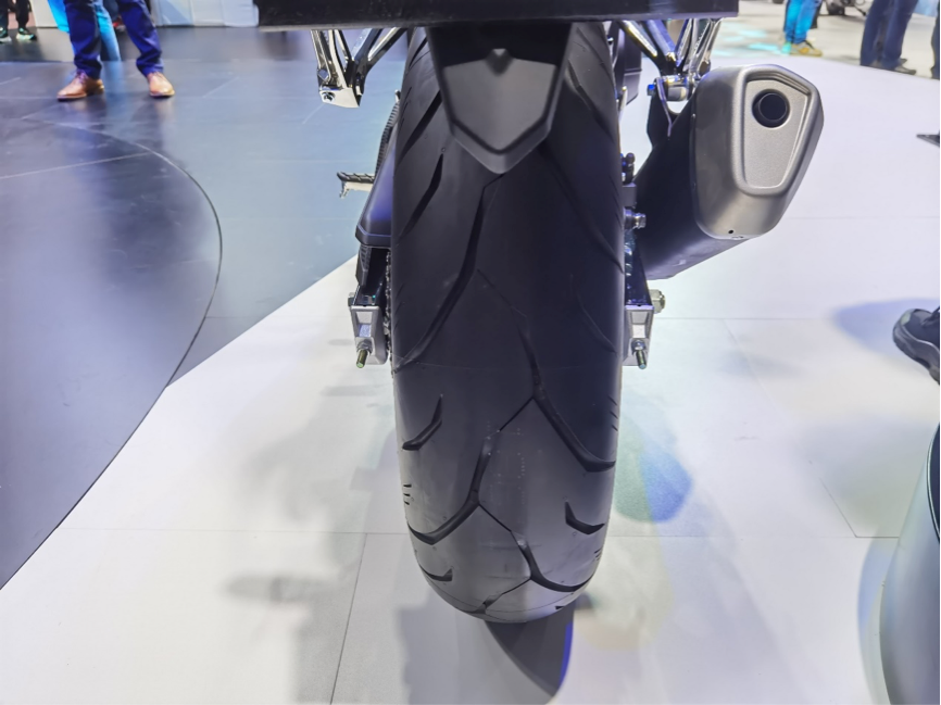 春风800MT和本田400X 你更看好谁？