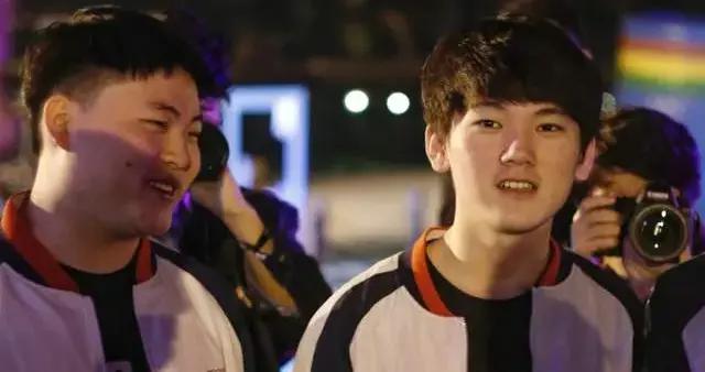 Uzi永远的神？Imp：打BO5他从来没赢过我|UZI粉丝|Imp|UZI_新浪新闻