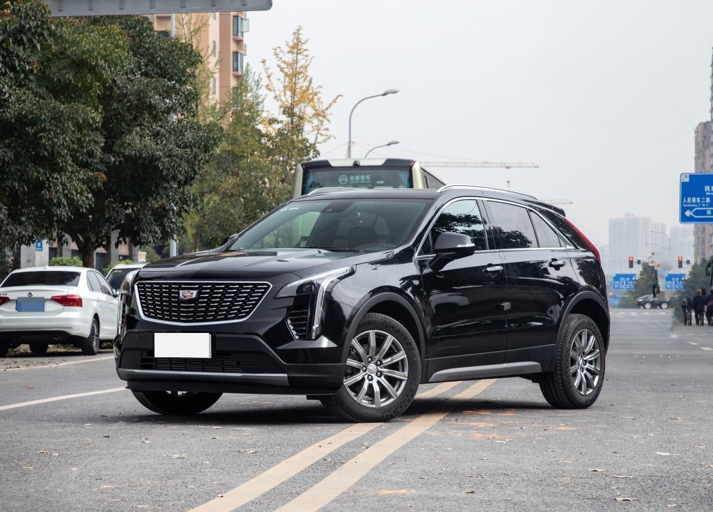 实拍凯迪拉克XT4，全系2.0T配9AT，价格厚道动力强，比Q3X1实在
