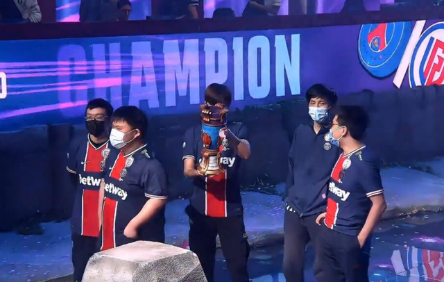 yyf沉迷永劫无间，毫不关心Dota2比赛，粉丝：转型永劫无间主播|基辅|永劫无间|主播_新浪新闻