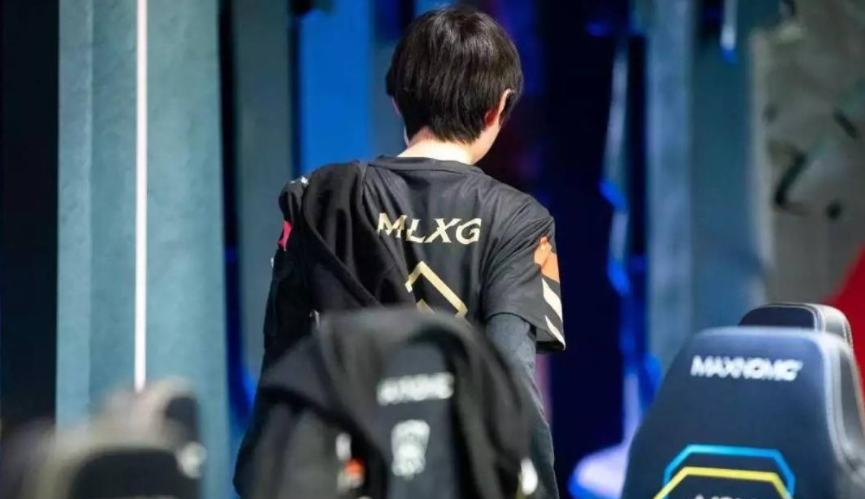 “3亿违约金你几辈子赔不起”MLXG炒股年入千万，到期就退网