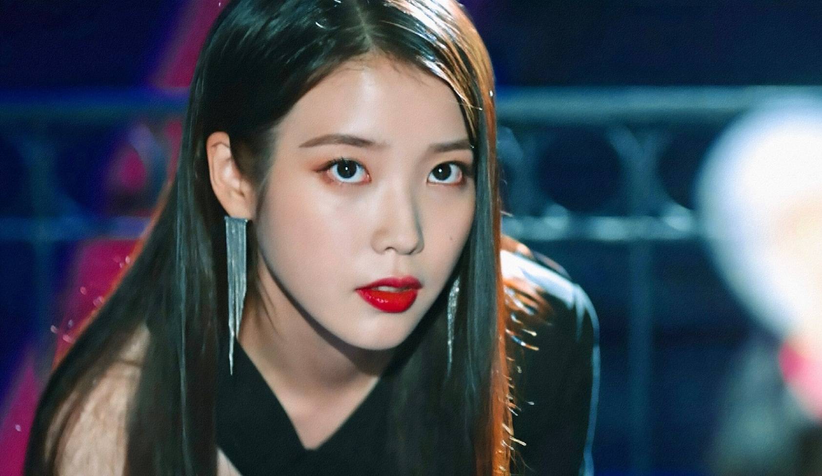 IU有多火？分享美食引粉丝争相购买，意外拯救一家小店