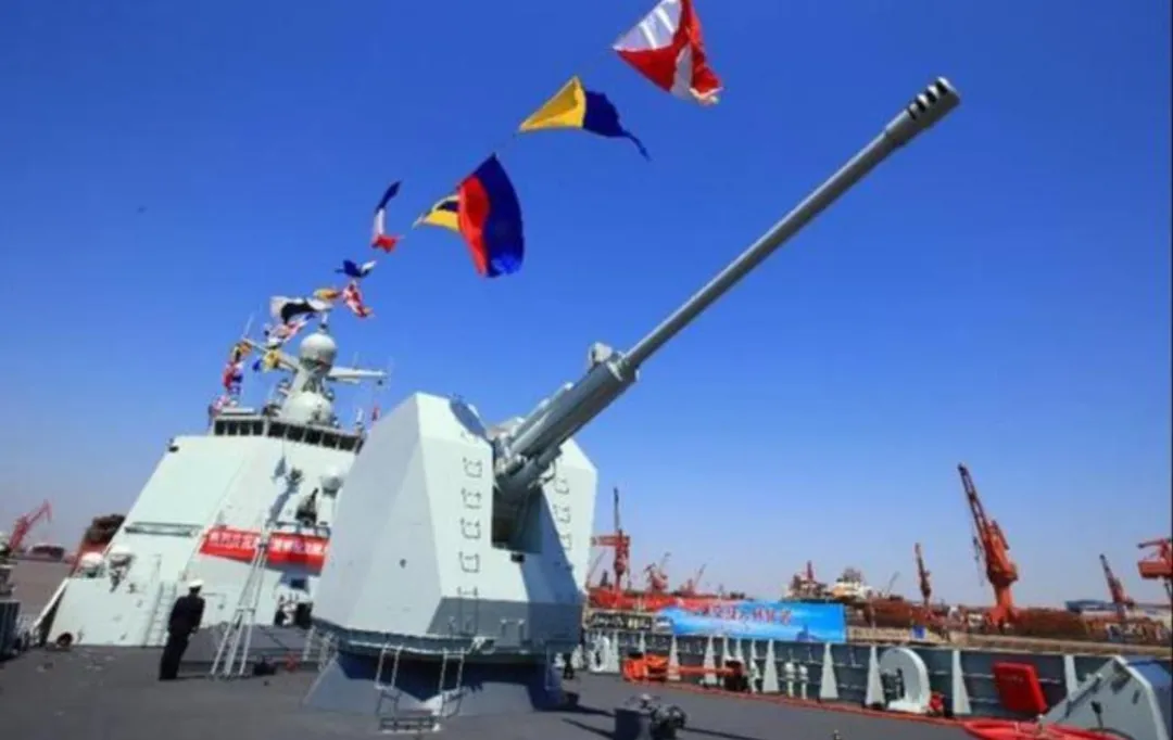 055大驱采用130毫米主炮，为何不使用155毫米舰炮口径大威力猛|舰炮|毫米舰炮|导弹驱逐舰_新浪新闻