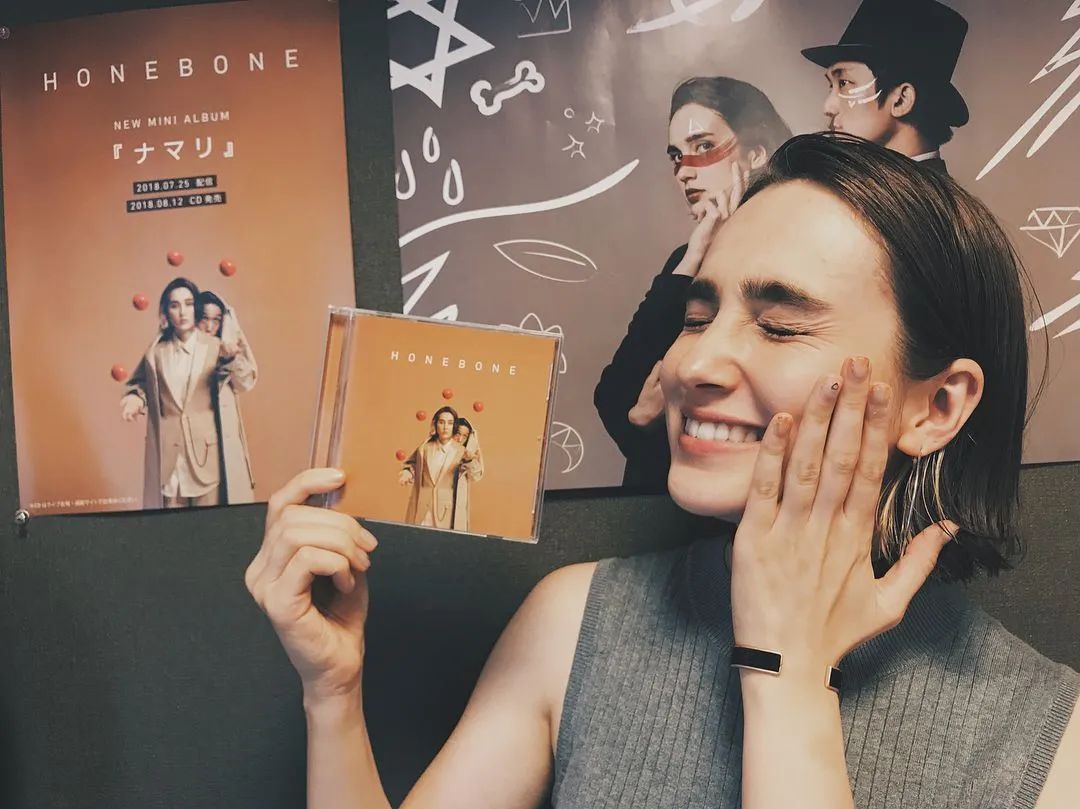 患病多年被霸凌想自杀，日美混血美女6年后逆袭，人生起起落落看哭网友...