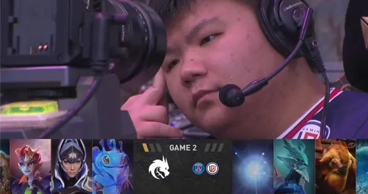 Ti10总决赛：LGD炸裂二连跪，虎牙Sccc看得直摇头，至少四波失误|LGD|总决赛|虎牙_新浪新闻