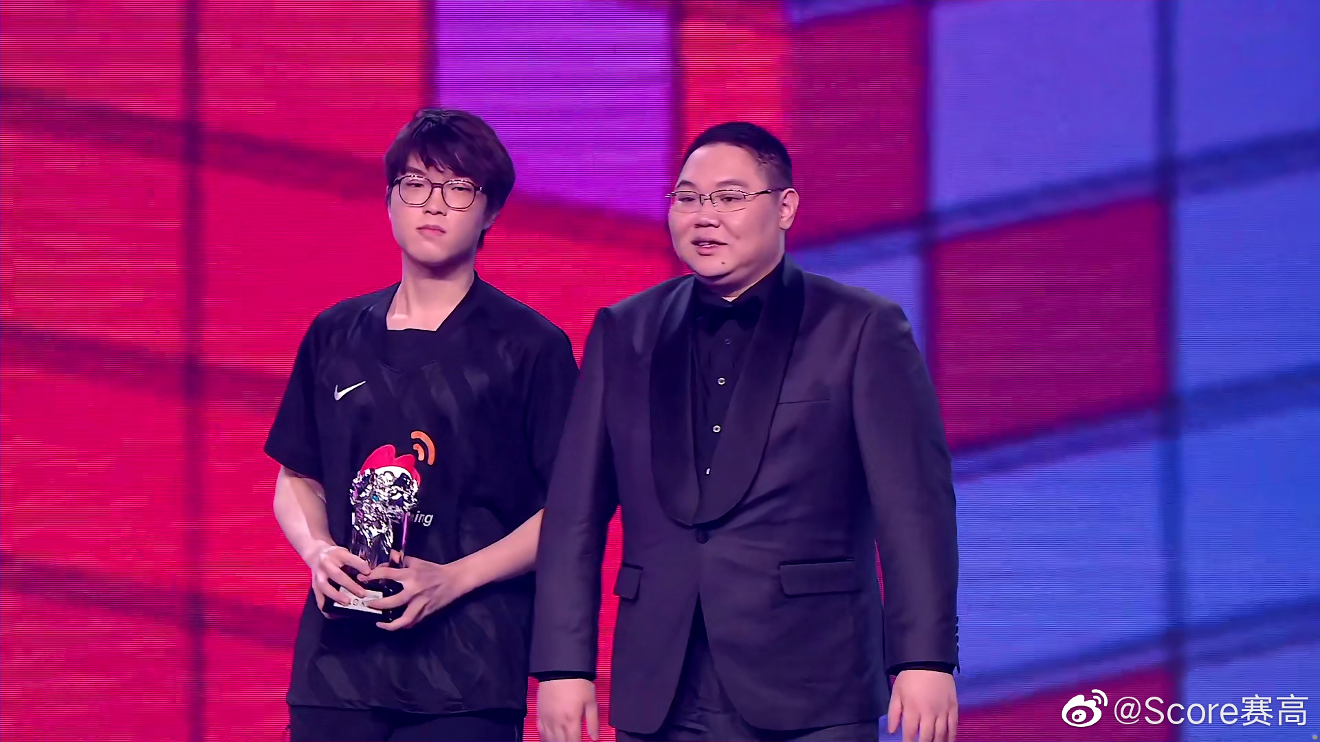 恭喜@WBG-Bin 取得2021LPL全明星solo冠军|Bin|英雄联盟_新浪新闻