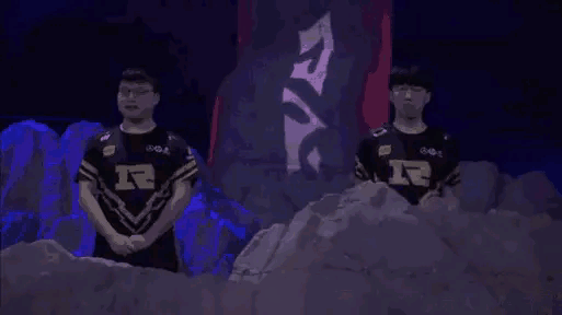 喜剧人大比拼，xiaohu和showmaker，你觉得谁更胜一筹？|xiaohu|showmaker|英雄联盟_新浪新闻