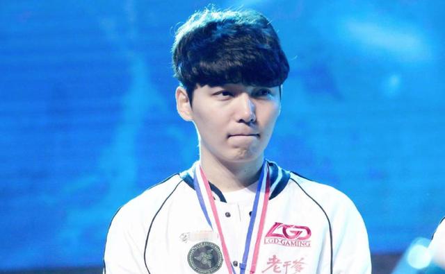 Marin当年为什么离开SKT？主要是薪水太少，其次LGD给得太多了