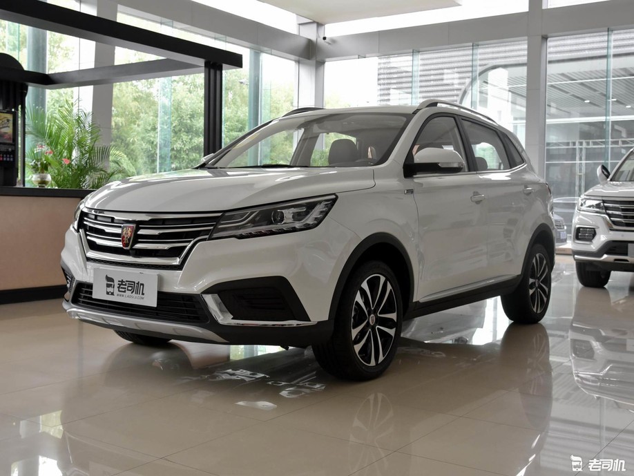 价格亲民，实用性高 小哥带你一起看荣威RX3-新浪汽车