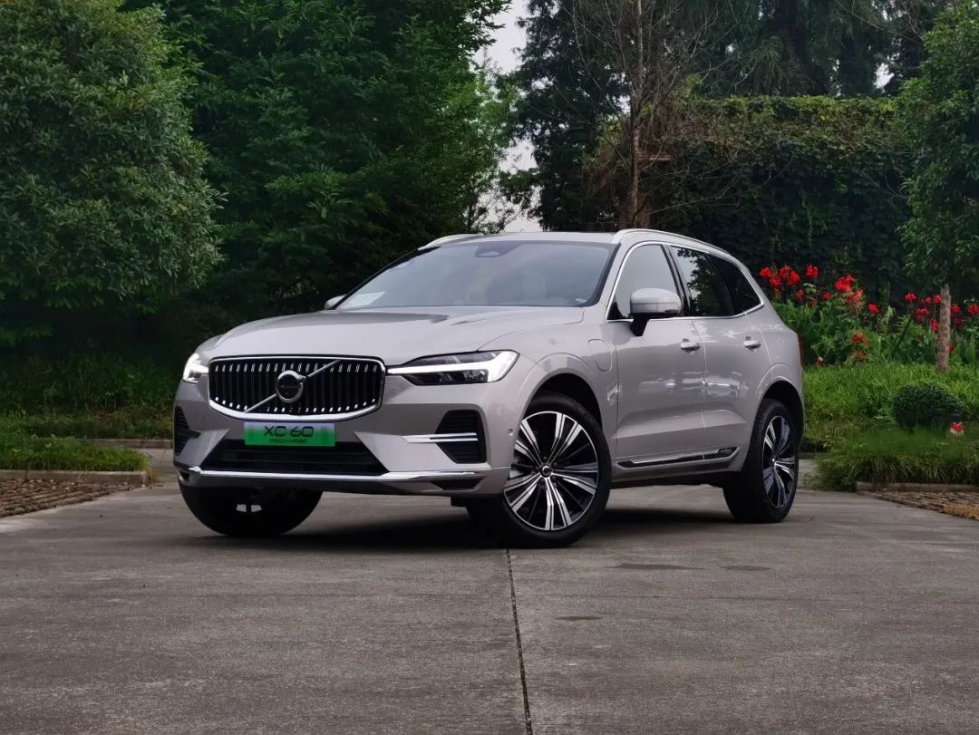 试驾 | 新款沃尔沃XC60 T8：5.5秒破百，最安全的车也是性能猛兽？