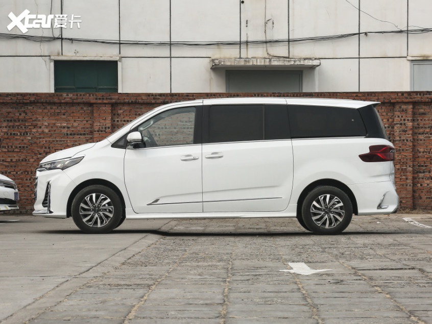 上汽大通G20 PLUS增2款新车 19.93万起