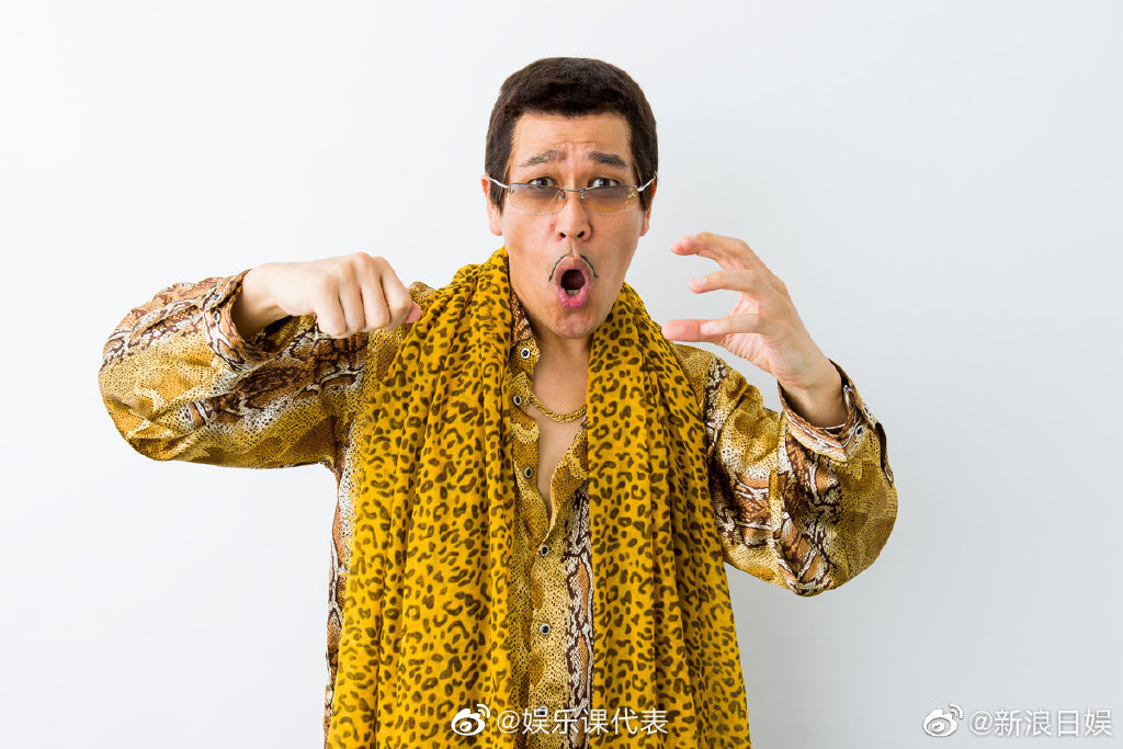 据日媒，演唱神曲《PPAP》的古坂和仁（Piko太郎）感染新冠……|PPAP|新冠肺炎_新浪新闻