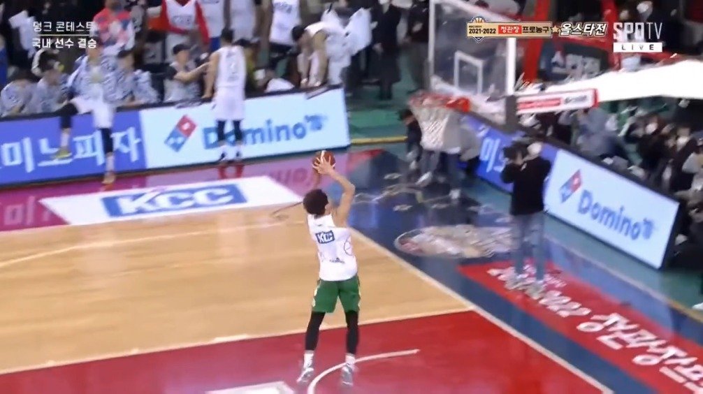 2021-22赛季，韩国KBL联赛扣篮大赛完整版！_新浪新闻