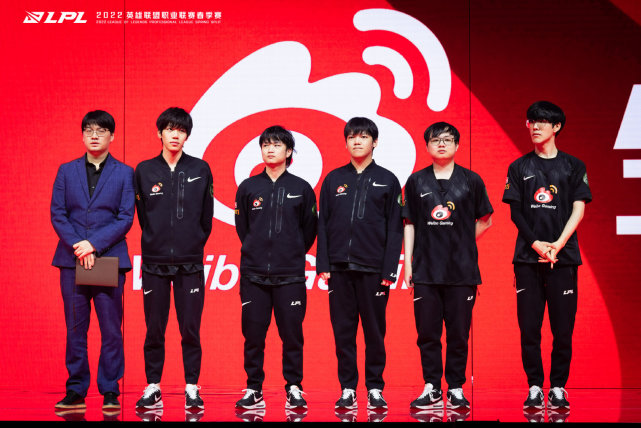 Theshy重回巅峰！G2整活：让人想起S8被支配的恐惧！|队伍|世一|巅峰_新浪新闻