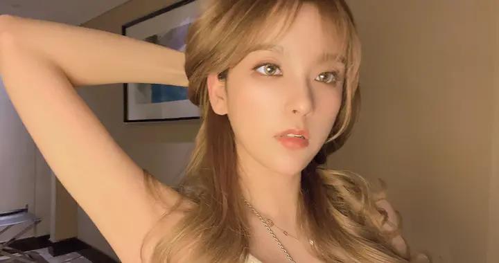 Rita颜值崩塌？在LCK演播厅却秒变女神，原来一切都是灯光问题|崩塌|演播厅|灯光_新浪新闻