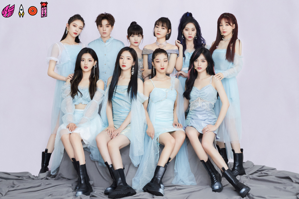 火箭少女毕业两年大不一样！杨超越顺利转型成演员，吴宣仪成赢家|吴宣仪|火箭|少女_新浪新闻