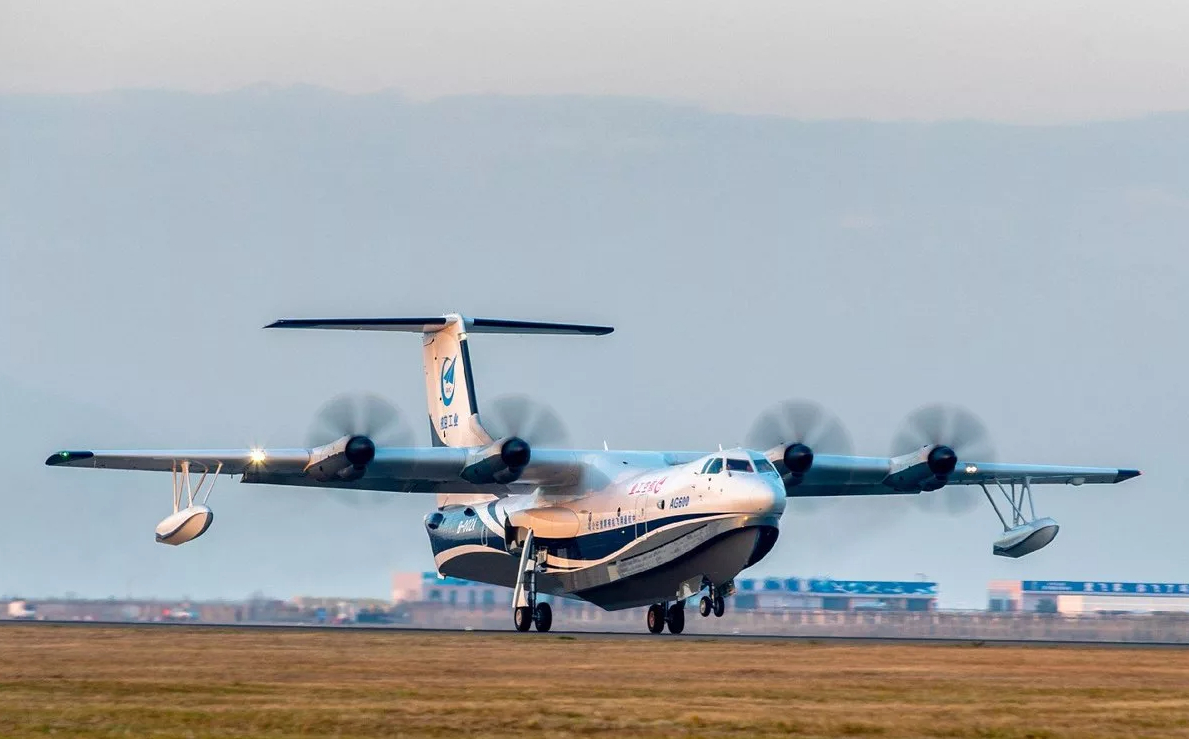 AG600水陆两栖飞机，加快试飞速度，具备引领潮流的潜力！|水陆两栖飞机|试飞|飞机_新浪新闻