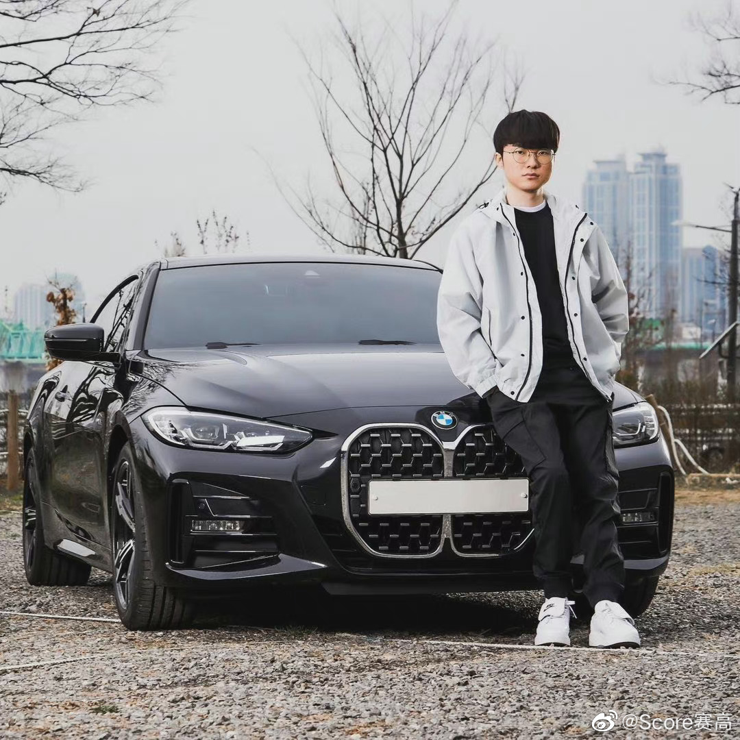 Faker更新ins动态：我的🚗|动态|英雄联盟_新浪新闻