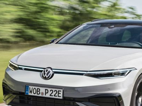 B9迈腾再次曝光,发光前脸＋双联屏,新增1.5T EVO,不给雅阁活路-新浪汽车