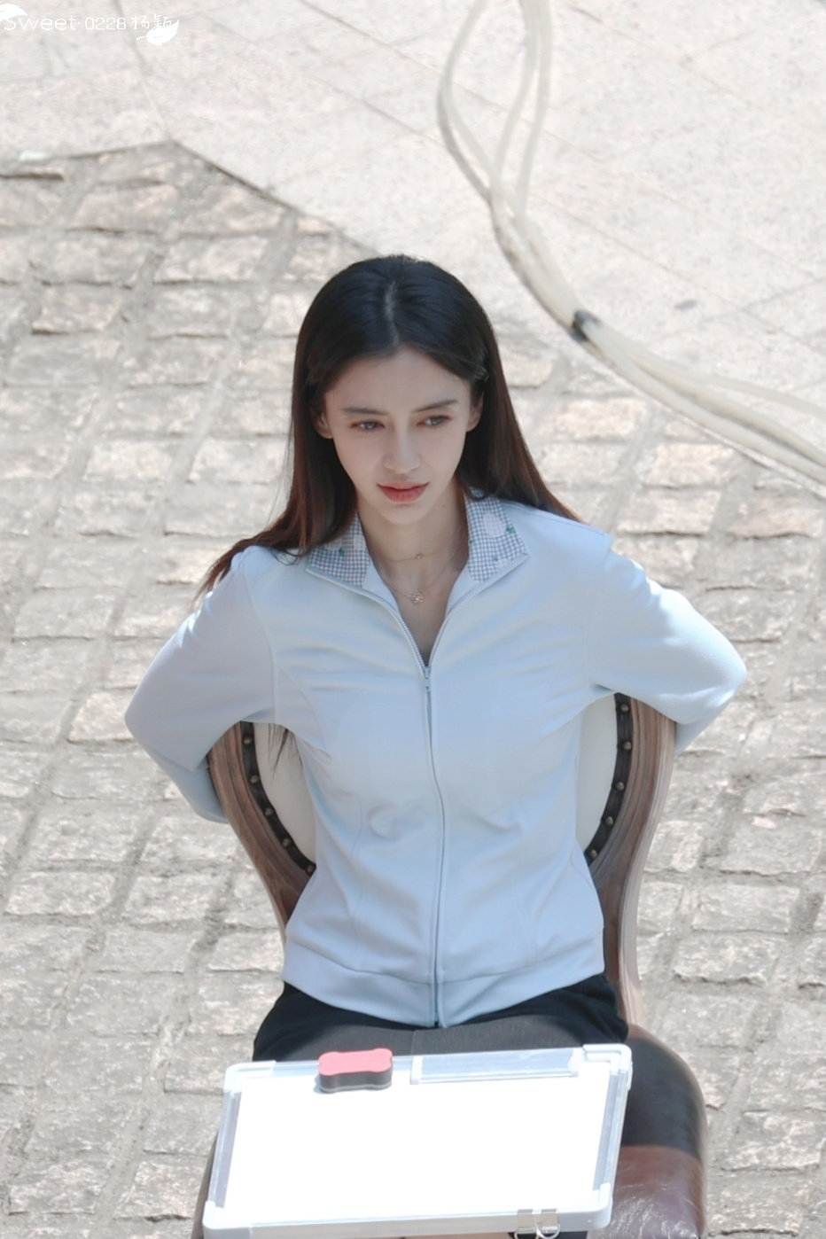 Angelababy黑长直yyds ，这位学姐谁看了不迷糊……|学姐|杉菜|爱心_新浪新闻