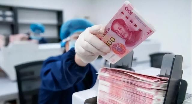 机关事业单位人员,养老金10年过渡期即将结束,养老金会降低吗?