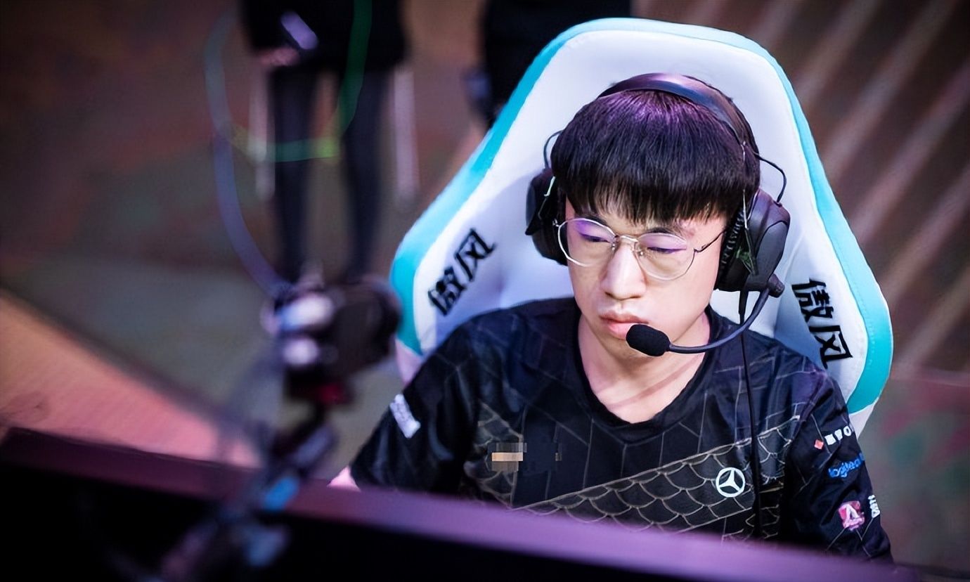 恭喜RNG！恭喜小虎！11项数据排名MSI中单第一！Caps排名第二|对抗赛|数据|排名_新浪新闻