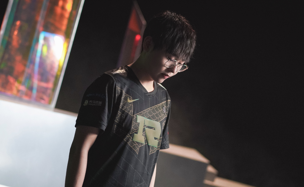 呼吸哥迎来RNG首秀！369交手圣枪哥，EDG冲击三连胜