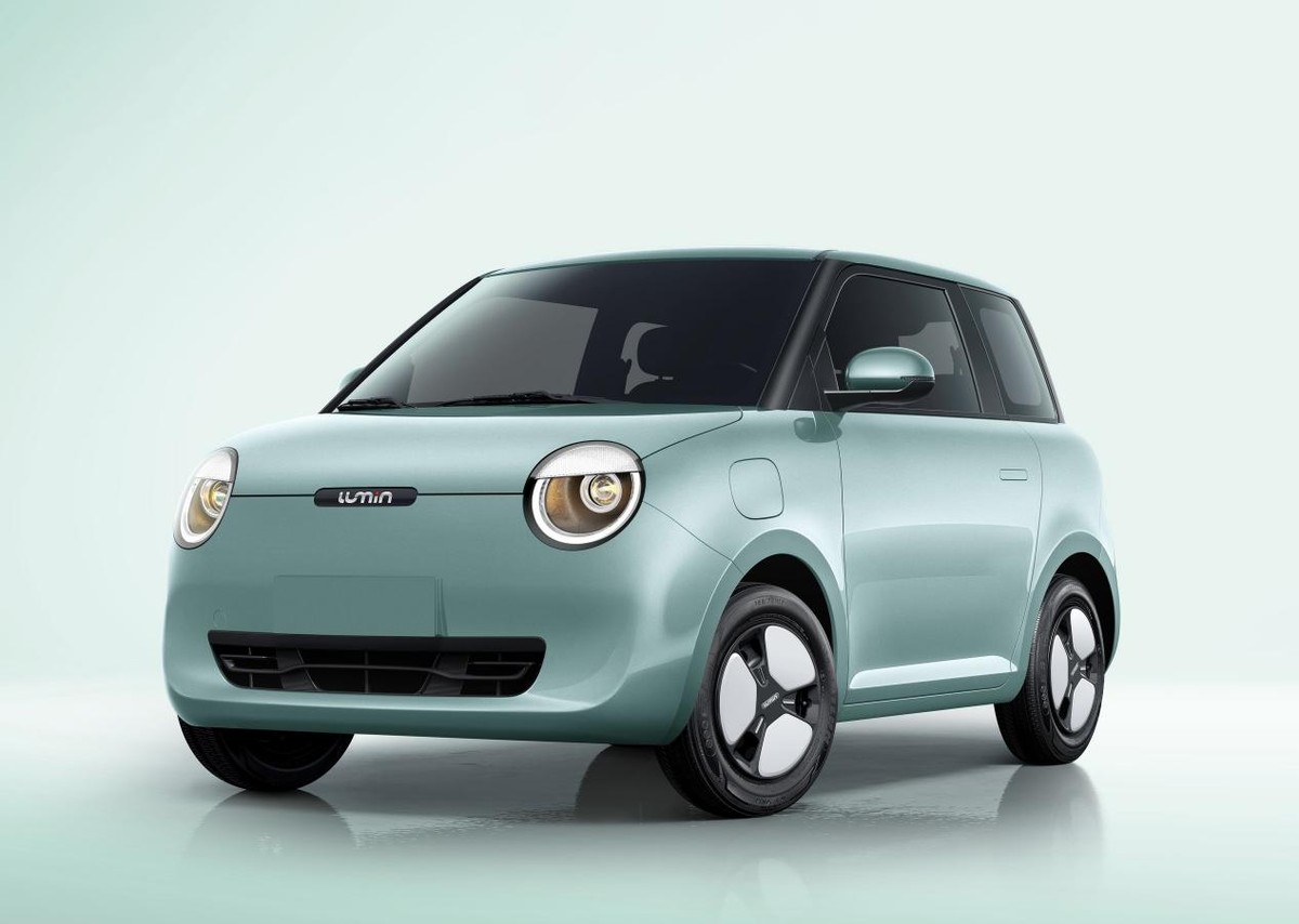 长安Lumin或是A00级纯电的搅局者？配置比宏光MINI EV高