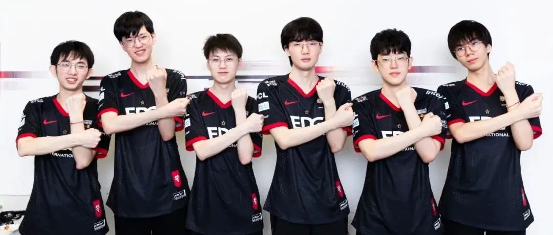 EDG击败LNG晋级败者组决赛，后者仍有机会晋级S12|edg|LNG|MVP_新浪新闻
